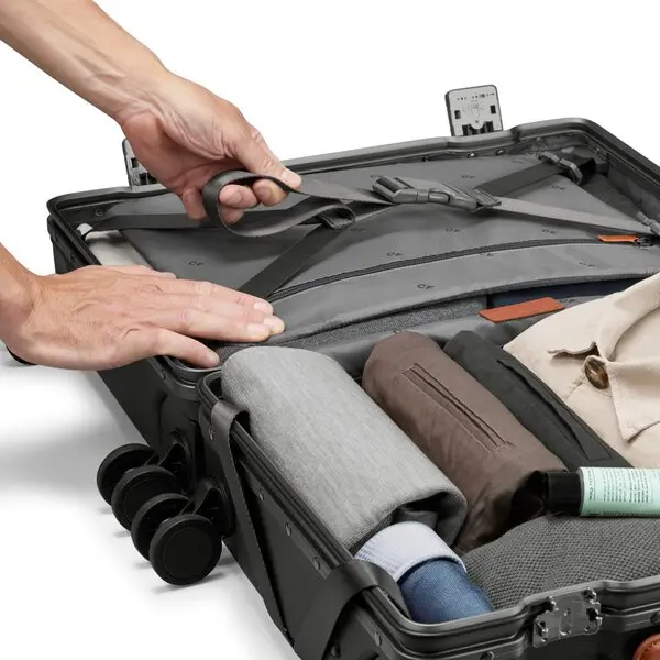CARL FRIEDRIK Carry-on Spinner Suitcase - Grey/cognac