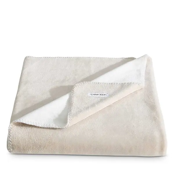 Calvin Klein Modern Reversible Solid Throw, 70 X 50 - Light Beige/ Snow White