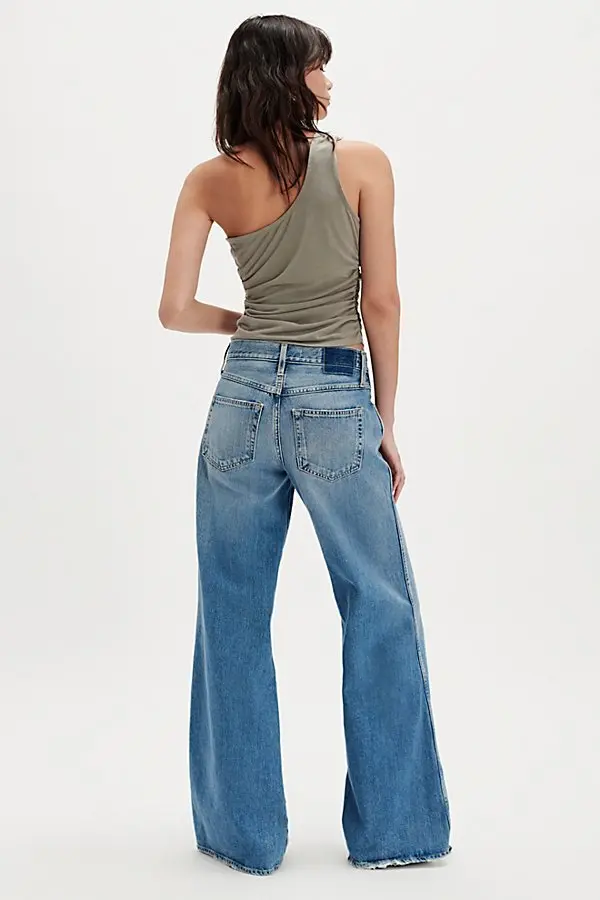 AMO JEANS Faith Flare Jeans - Maverick