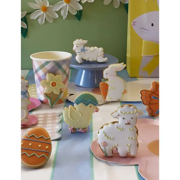 BISCUITEERS Easter Party Animals Medium Biscuit Tin 110g
