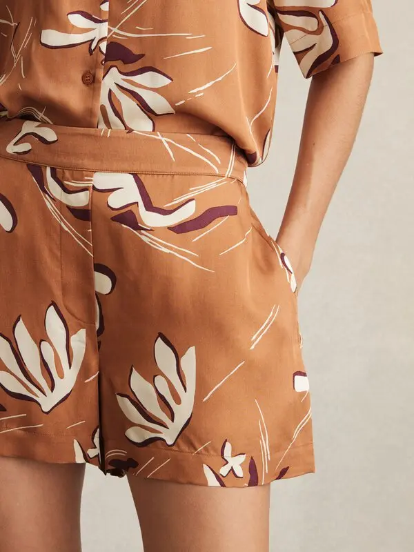 REISS Sammie Printed Twill Shorts
