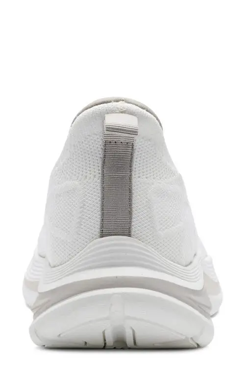Easy Spirit Slip-on Knit Sneakers