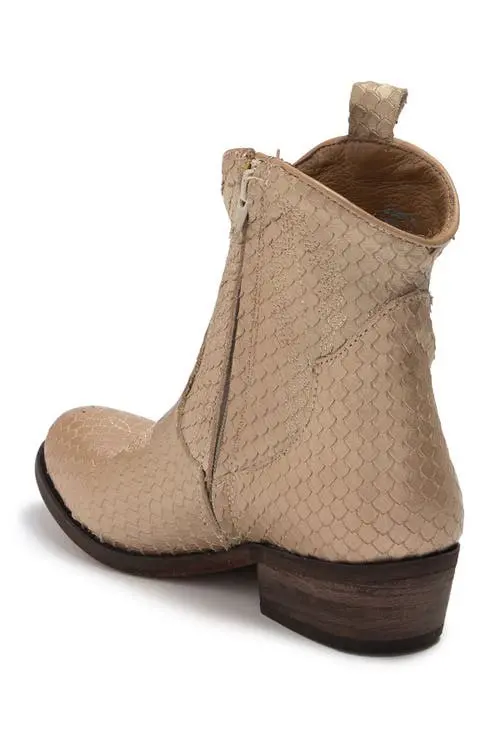ARTISAN CRAFTED BY ZIGI Mireya Western Ankle Bootie - Gold Ske L