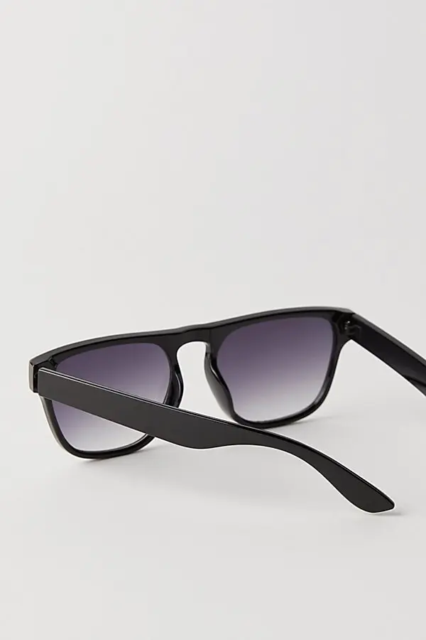Free People Percy Square Sunglasses - Black | Editorialist