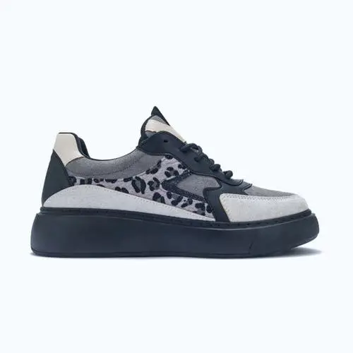 PROLOGUE SHOES Ida Platform Sneakers - Black