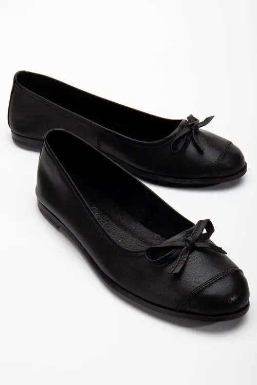 FOREVER & ALWAYS SHOES Brooklyn Ballerina Flats - Black Leather