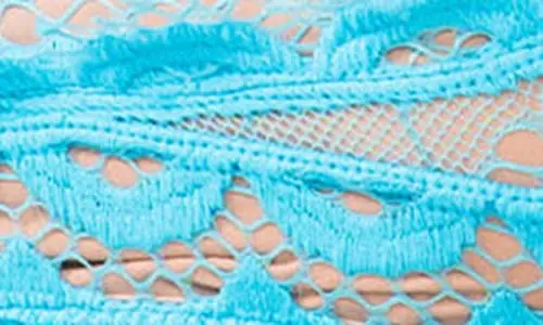 PQ SWIM Lace Bikini Top - Kai