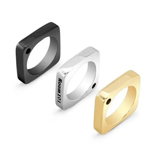 ROOM101 Titanium Square Ring
