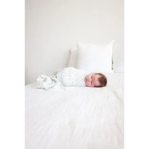 LULUJO Cotton Muslin Swaddle - Greenery