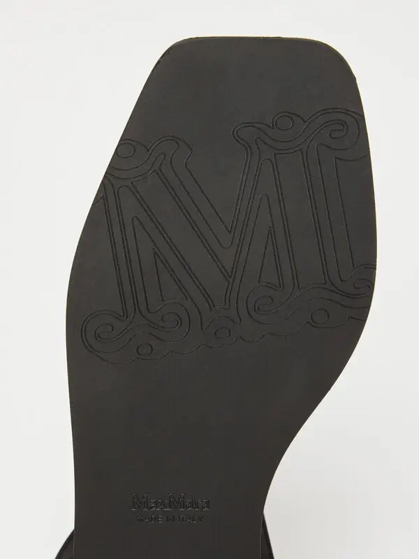 Max Mara Flat Leather T-bar Sandals
