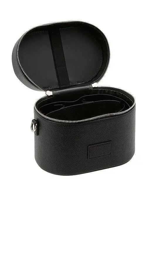 ETOILE COLLECTIVE Oval Toiletry Case - Black