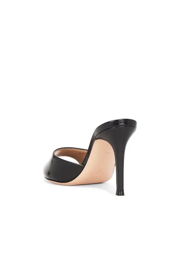 GIANVITO ROSSI Mule Sandal - Black