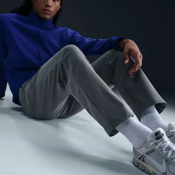 Nike 24.7 Perfectstretch Dri-fit Regular Chino Pants - Grey