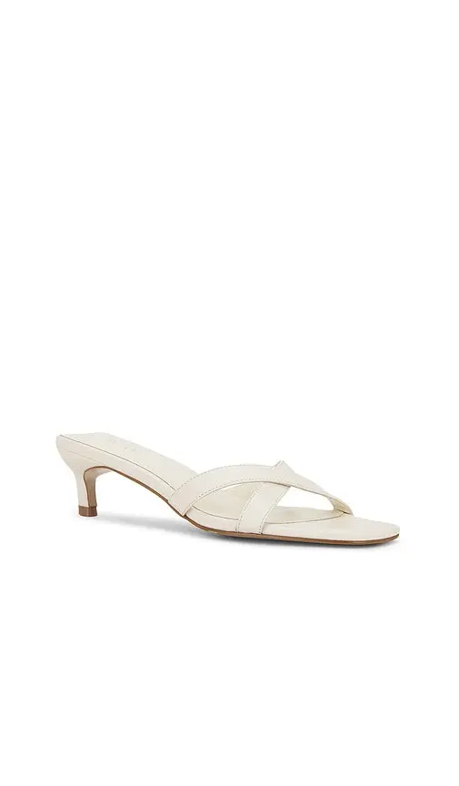 Raye Shea Sandal In Ivory - Bone