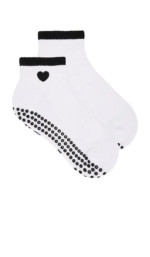 SOULS. Black Heart Ankle Socks - White
