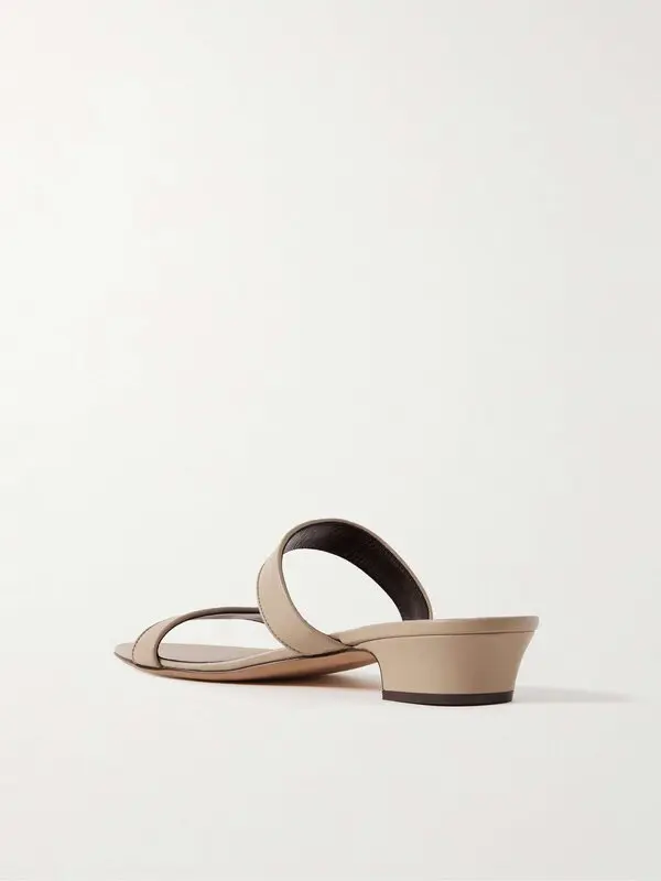 THE ROW Awar Leather Sandals - Beige