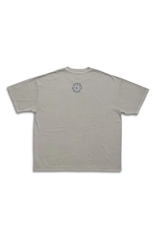 MAUI & SONS Compass Pigment Dyed Cotton Graphic T-shirt