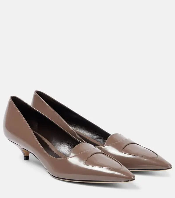 THE ROW Viv Leather Loafer Pumps - Brown