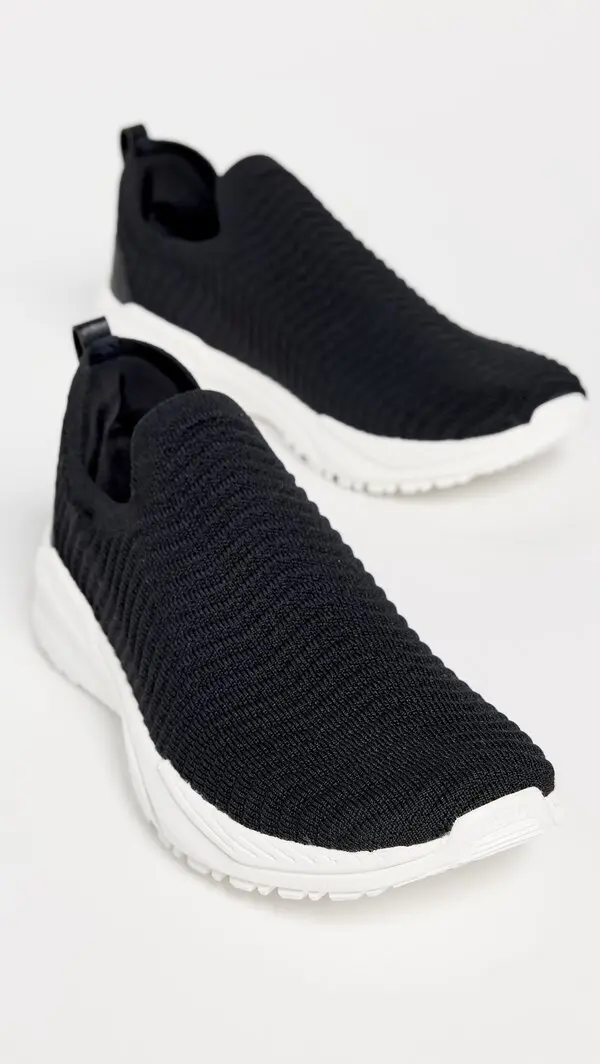 Apl Techloom Traveler Slip-on Sneakers - Black/ivory
