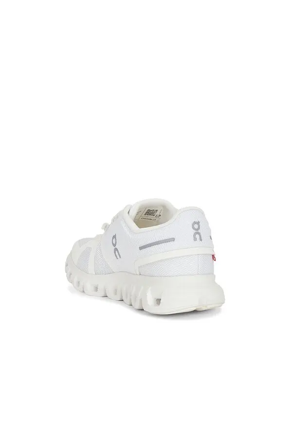 On Sneaker - White