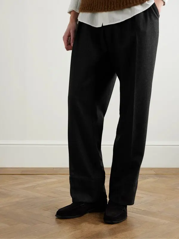 Manolo Blahnik Perry Suede Penny Loafers - Black