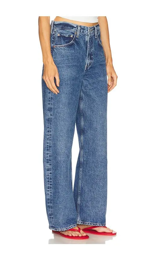 AGOLDE Low Curve Jeans In Medium Wash Denim