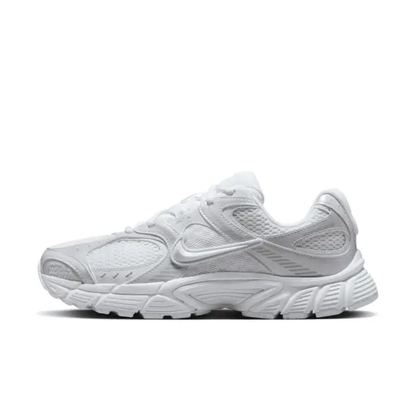 Nike V5 Rnr Reflective Accents Sneakers - White
