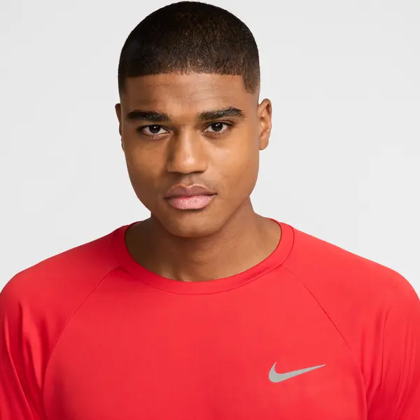 Nike Dri-fit Uv Long Sleeve Top - Red