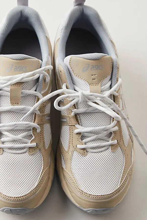 Asics Gel Nunobiki Sneakers - White/putty