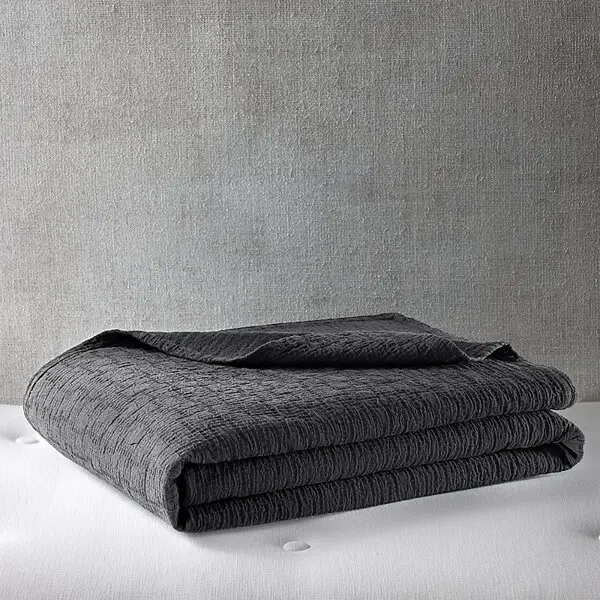 HUDSON PARK COLLECTION Textured Italian Matelasse Coverlet, Full/queen Exclusive - Black