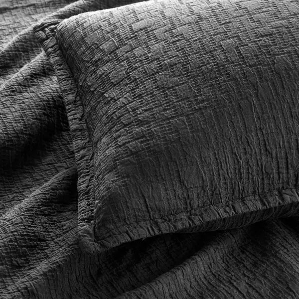 HUDSON PARK COLLECTION Textured Italian Matelasse Coverlet, Full/queen Exclusive - Black