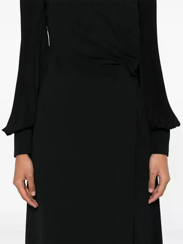 NISSA Plissé-detail Gown