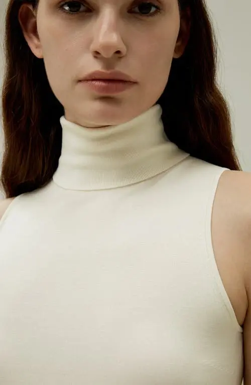 Lilysilk Minimalist Sleeveless Silk-nylon Turtleneck Top - White