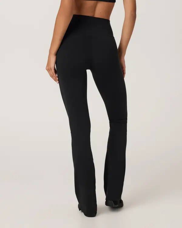 Vuori Allthefeels™ Slim Flare Leggings - Black