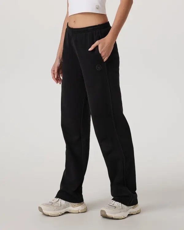 Vuori Straight Leg Sweatpants - Black