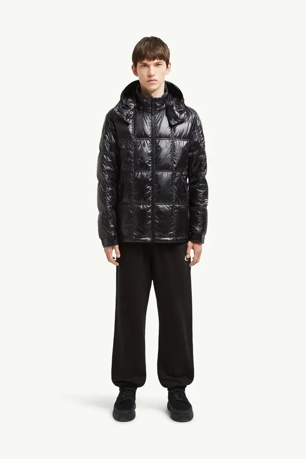 r*i様 MONCLER FRGMT CHAKA GIUBBOTTO TG 2 Moncler X Frgmt Chaka Hooded Down Jacket - Black | Editorialist