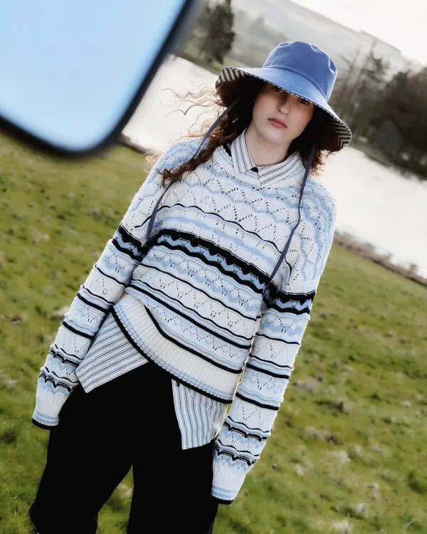 NWT Barbour Fleur Reversible Chambray Blue White Unisex Embroidered Bucket Hat Barbour Women Fleur Reversible Bucket Hat Blue – Tweed & Vine main image 2