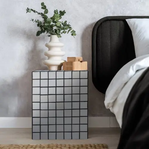 JONATHAN Y Callista Modern Ceramic Tiled Cube Side Table - White Black