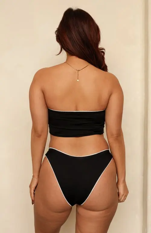 DIPPIN DAISY'S Mary Bandeau Bikini Top