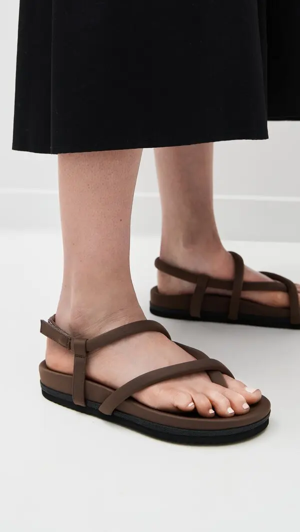 ROAM Standpoint Sandals