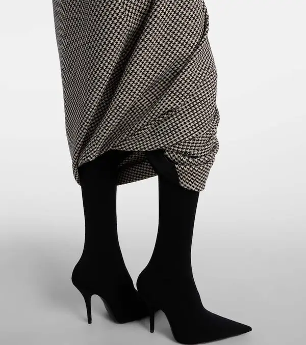 Balenciaga Houndstooth Wool Pencil Skirt