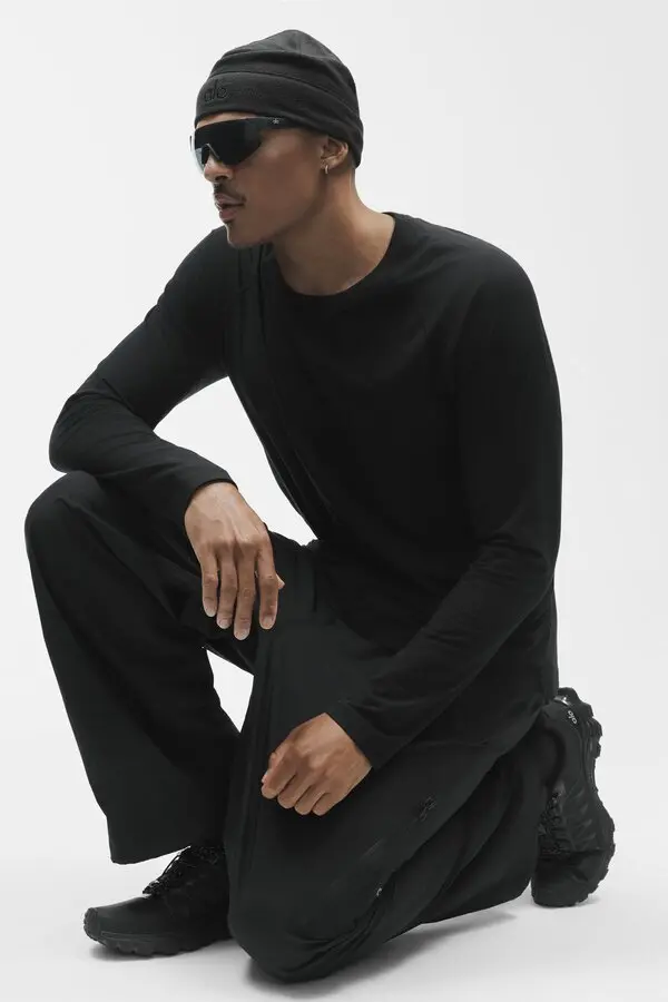 Alo Yoga Vapor Crewneck Long Sleeve Performance Top - Black