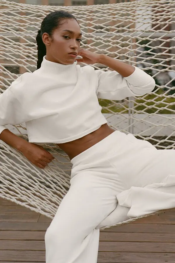 Alo Yoga Cropped Serenity Coverup Sweatshirt - Ivory