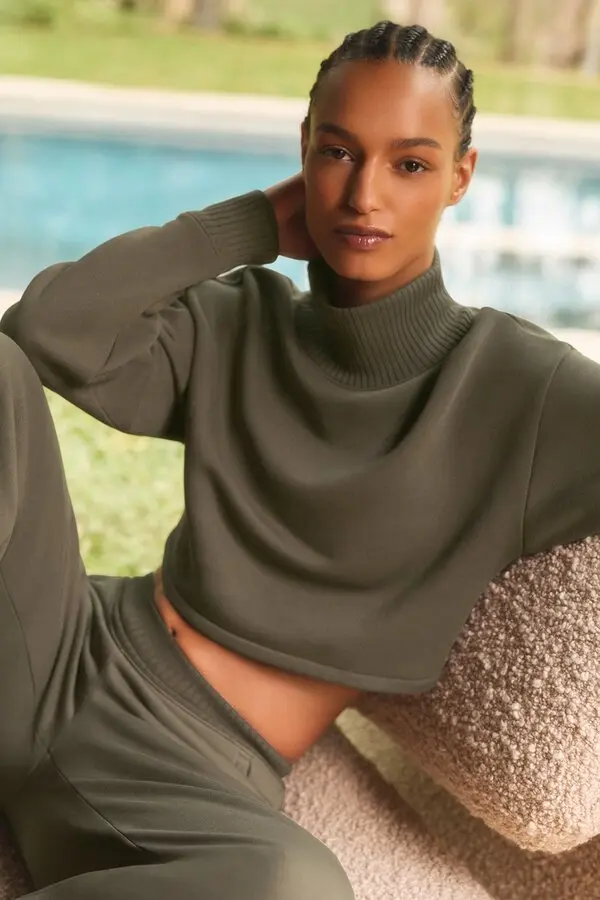 Alo Yoga Cropped Serenity Coverup Sweatshirt - Olive Tree