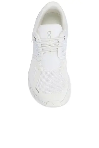 On 6 Sneaker