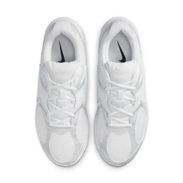 Nike V5 Rnr Sneakers - White