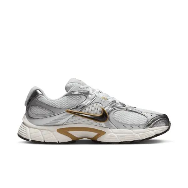 Nike V5 Rnr Sneakers - White