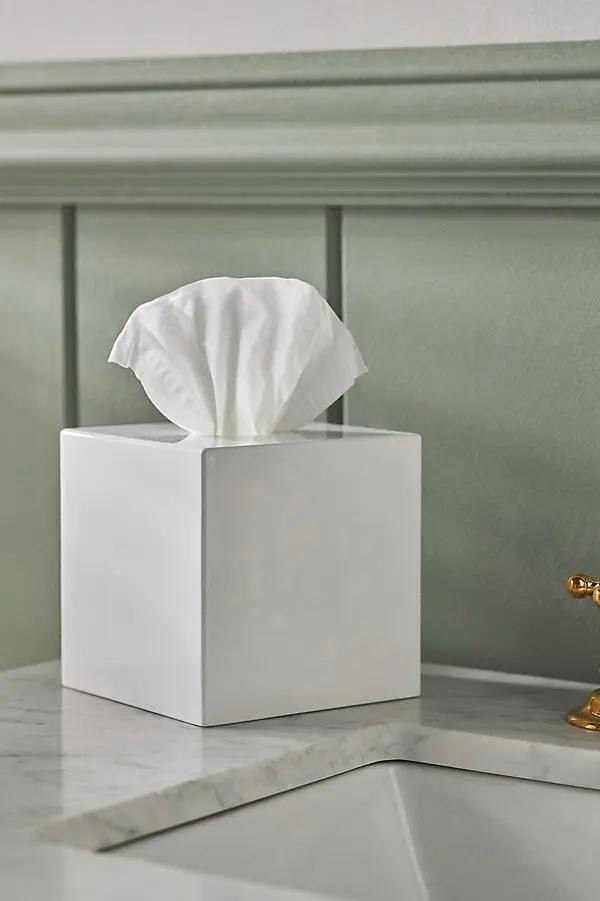 ADDISON ROSS Lacquered Scallop Tissue Box - White