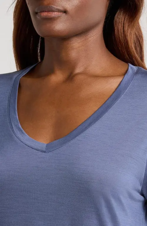 Smartwool Ultralite V-neck Short Sleeve T-shirt