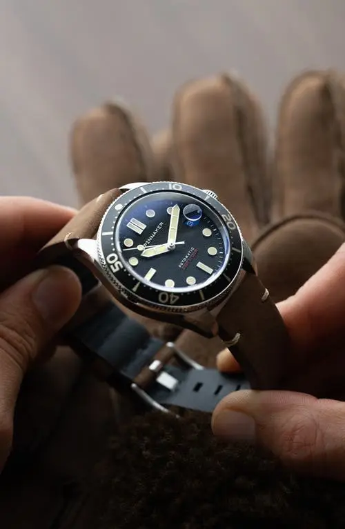 SPINNAKER Croft Midsize Automatic Leather Strap Watch